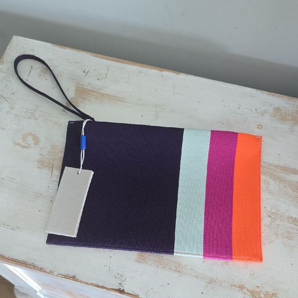 Rothy's | Bags | Nwt Rothys Essential Pouch | Poshmark